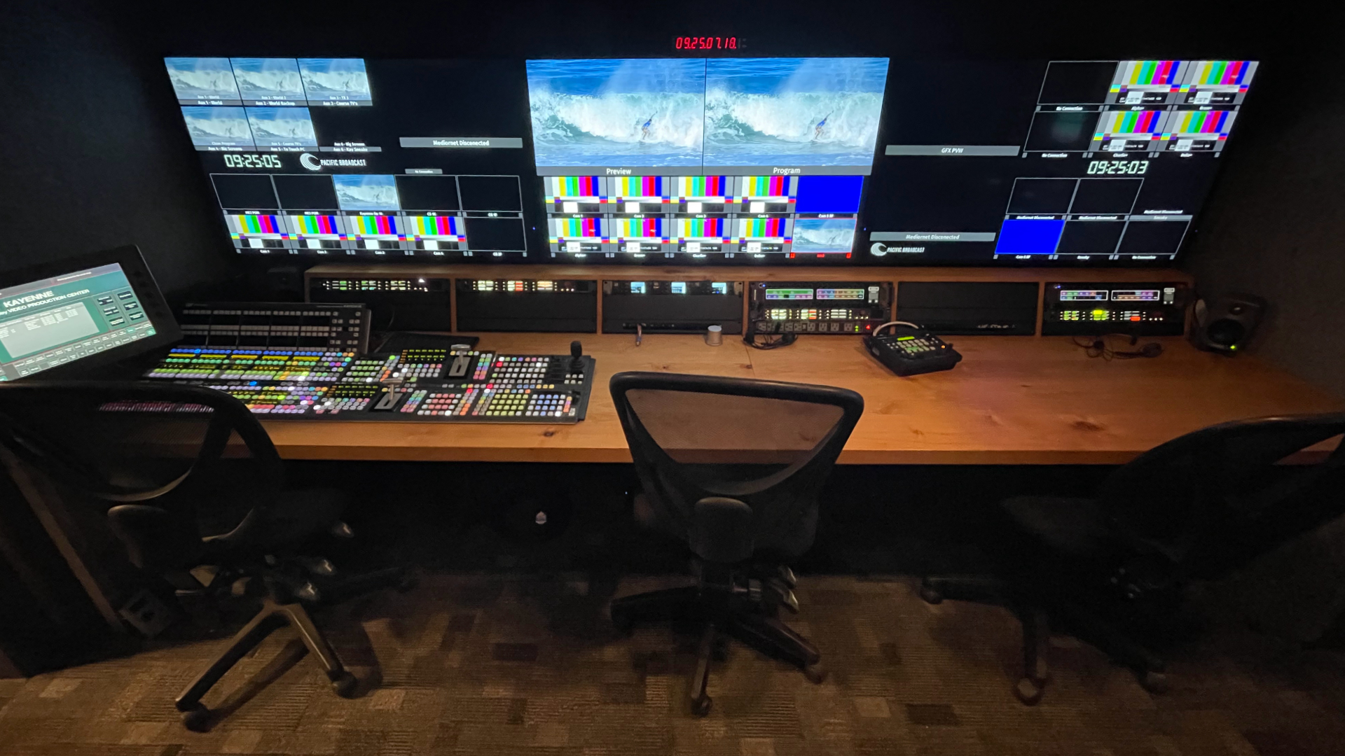 Pacific Broadcast | Mobile Units